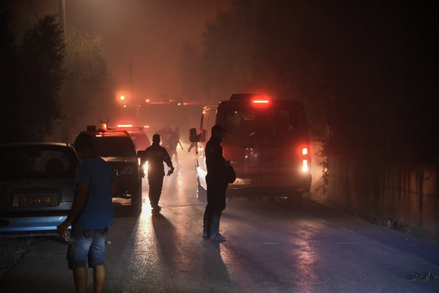 Φωτιά στην Πάτρα: Σε χαράδρα η αναζωπύρωση, δύο προσαγωγές (Βίντεο)