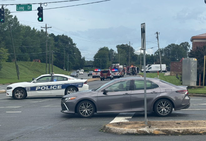 University Parkway back open after reported crash