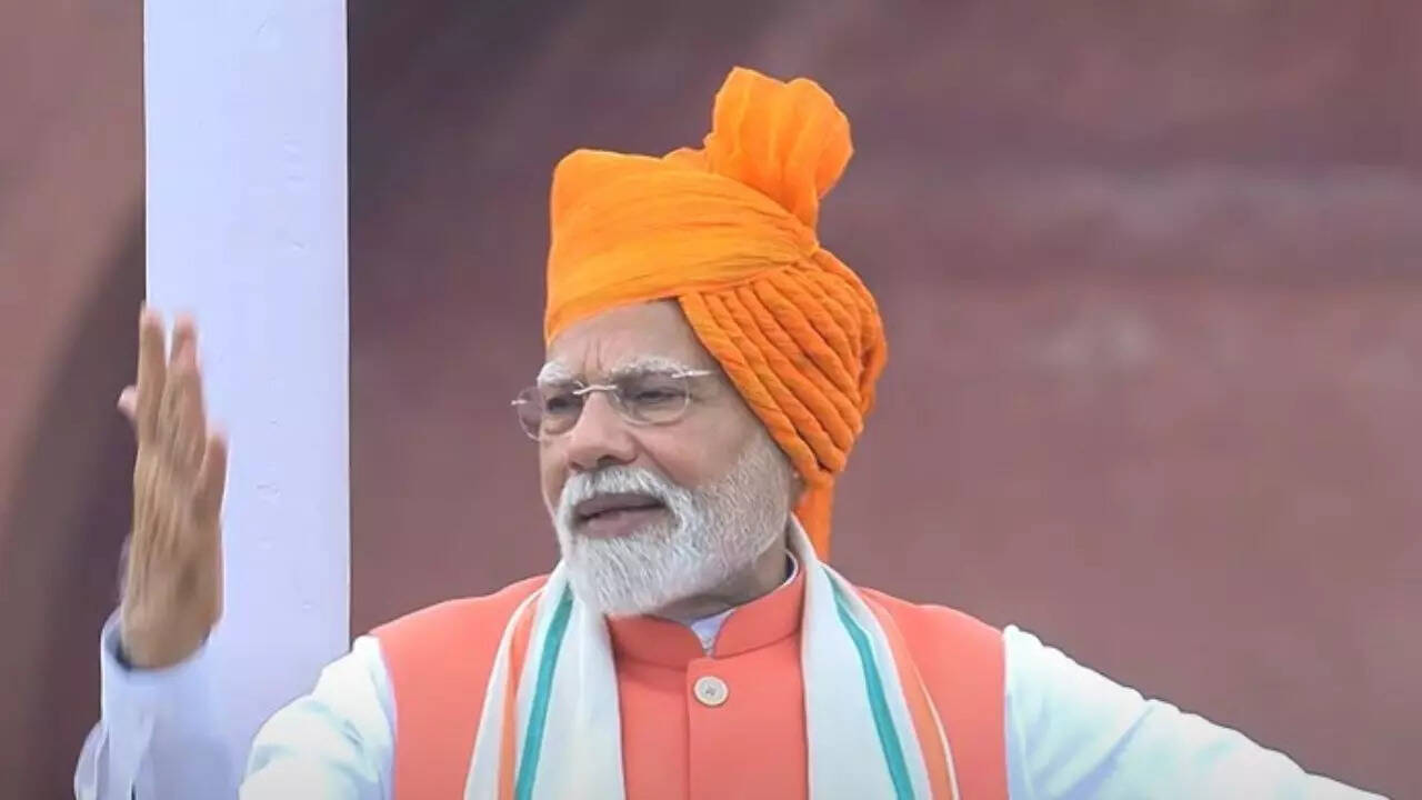 ‘Rs 15,000 in 1st pvt job': PM Modi unveils Viksit Bharat Rozgar Yojana ...