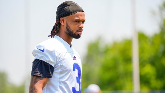 Damar Hamlin new back tattoo refers to scary cardiac arrest, NFL ...