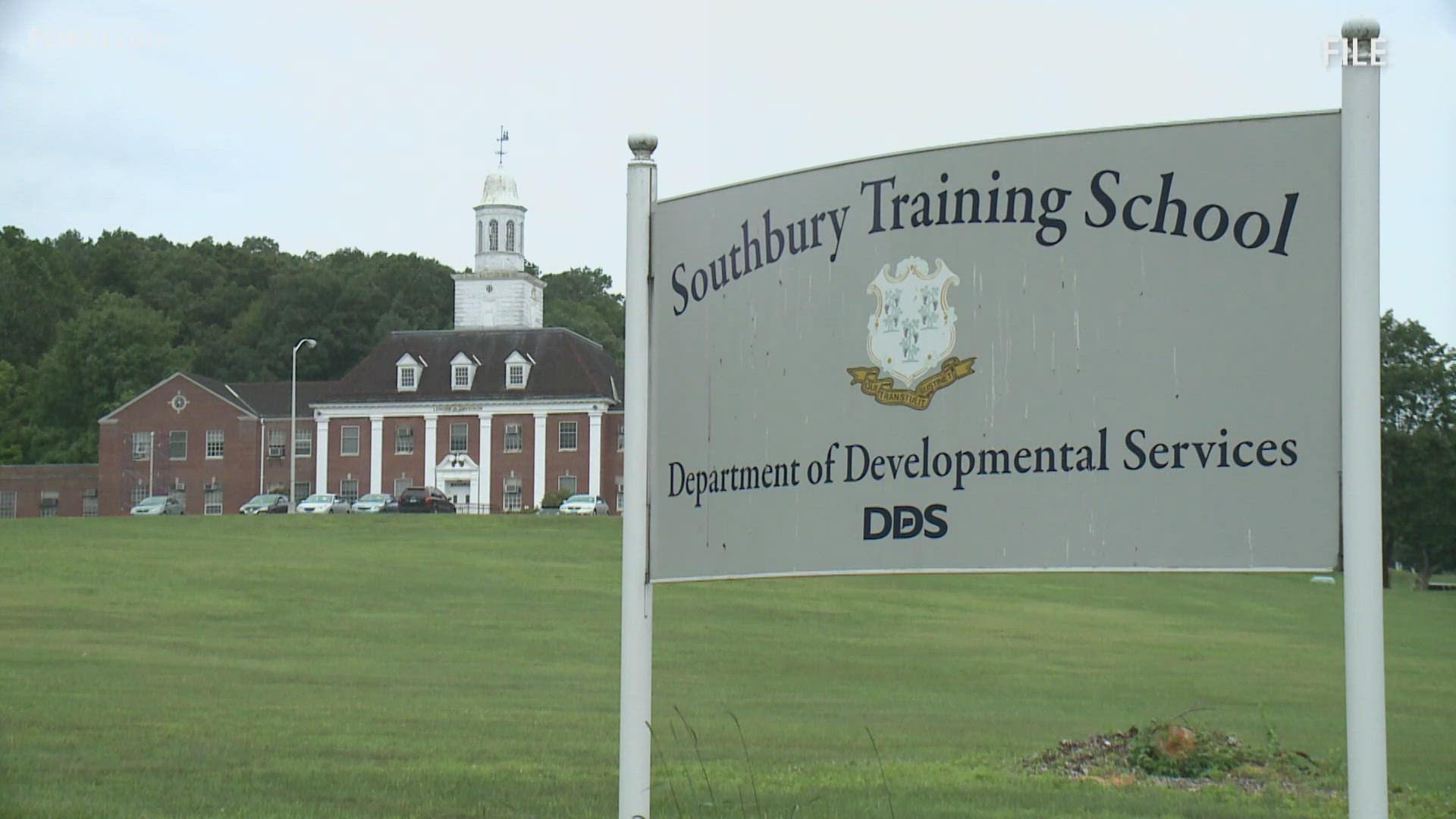 Connecticut state employee dies after lawnmower accident at Southbury ...