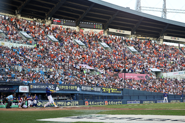 KBO 리그, 전국 5개 구장서 광복 80년 기념 행사 진행
