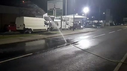 Burst water pipe creates surprise fountain for Doncaster drivers
