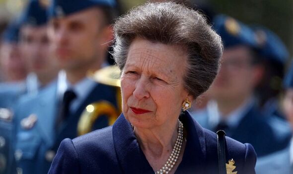 Princess Anne's blistering three-word response to man who tried to ...