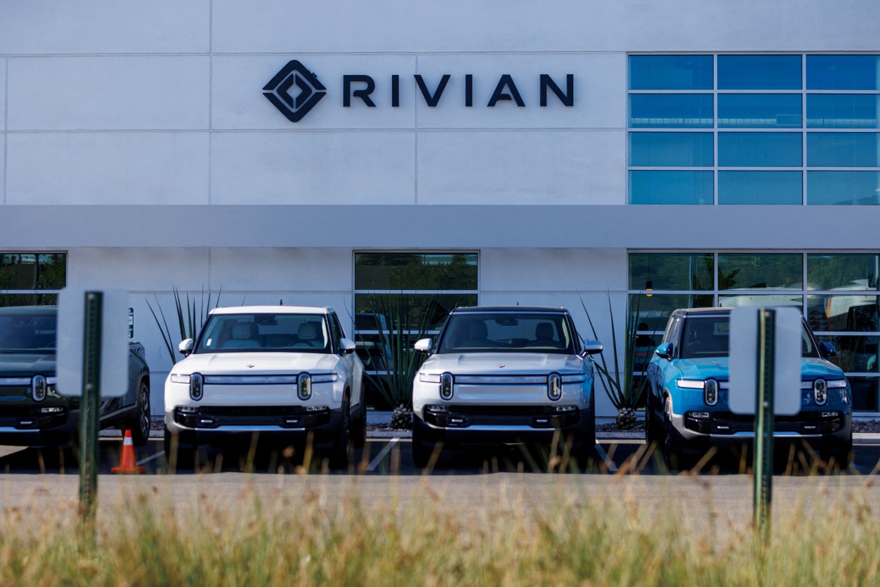 Rivian Automotive Narrows 2025 Delivery Guidance as 3Q Production Slips