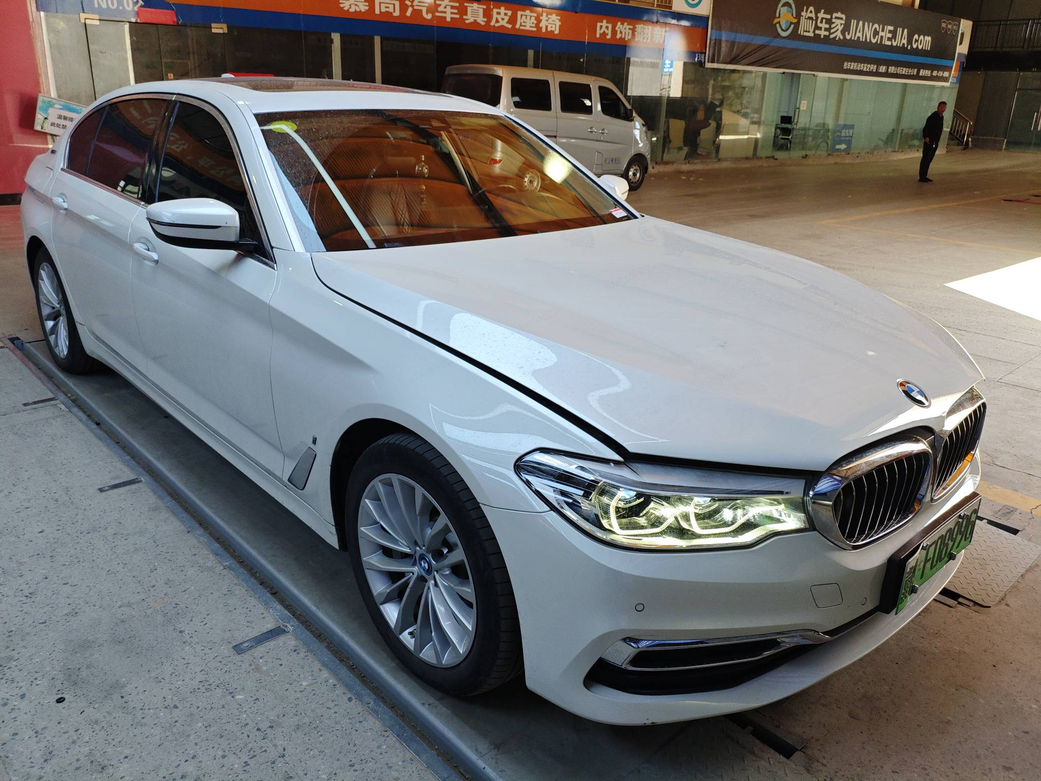 宝马 宝马5系新能源 2018款 530Le 豪华套装实拍图