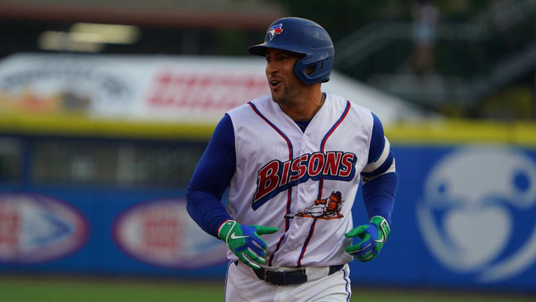 Watson Fire burns in southern Santa Clara County near San Martin