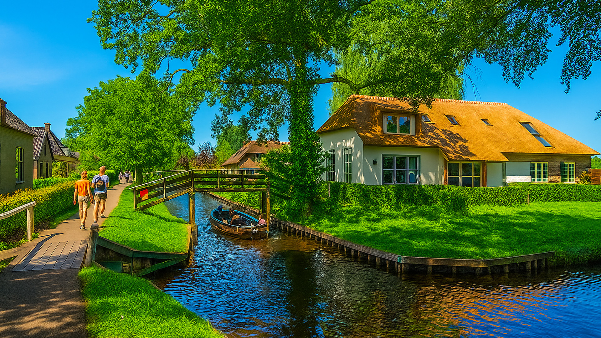 Discover Giethoorn Village – A Fairytale Dutch Countryside Experience (4K)