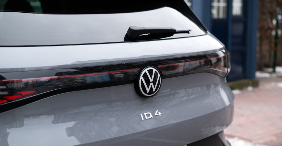 Best Tesla Alternatives: Electric Cars Turning Heads in 2025