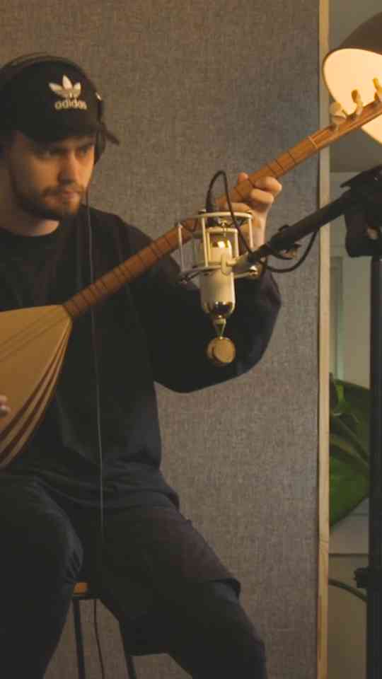 You Can Actually Play the Saz in Real Music?
