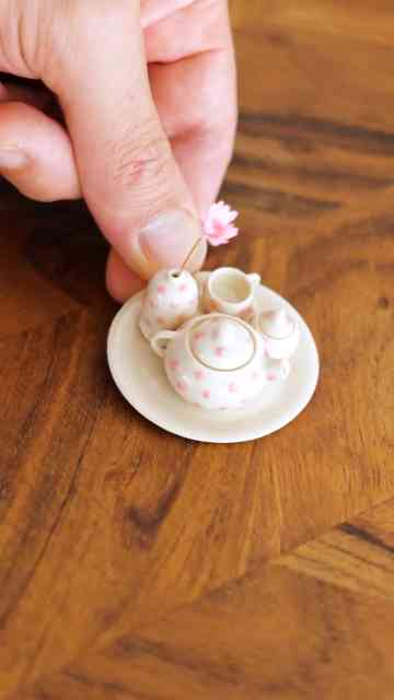 Glazing Tiny Polka Dots on Miniature Pots