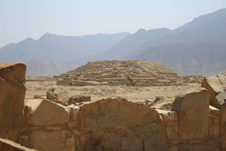 Archaeologists in Peru discovered a buried pyramid, shedding new light ...