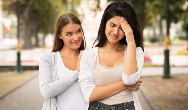 Signs Your Friends Secretly Think You’re Beneath Them