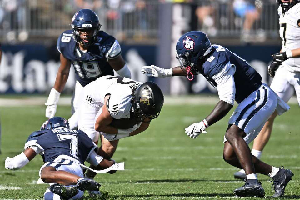 Why the UConn football defense can be even better under second-year ...