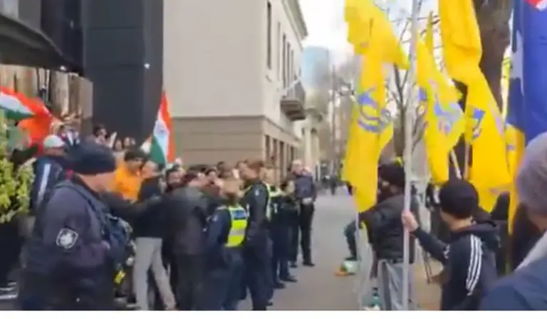 Australia: Khalistan Supporters Create Ruckus As Indians Celebrate 79th ...