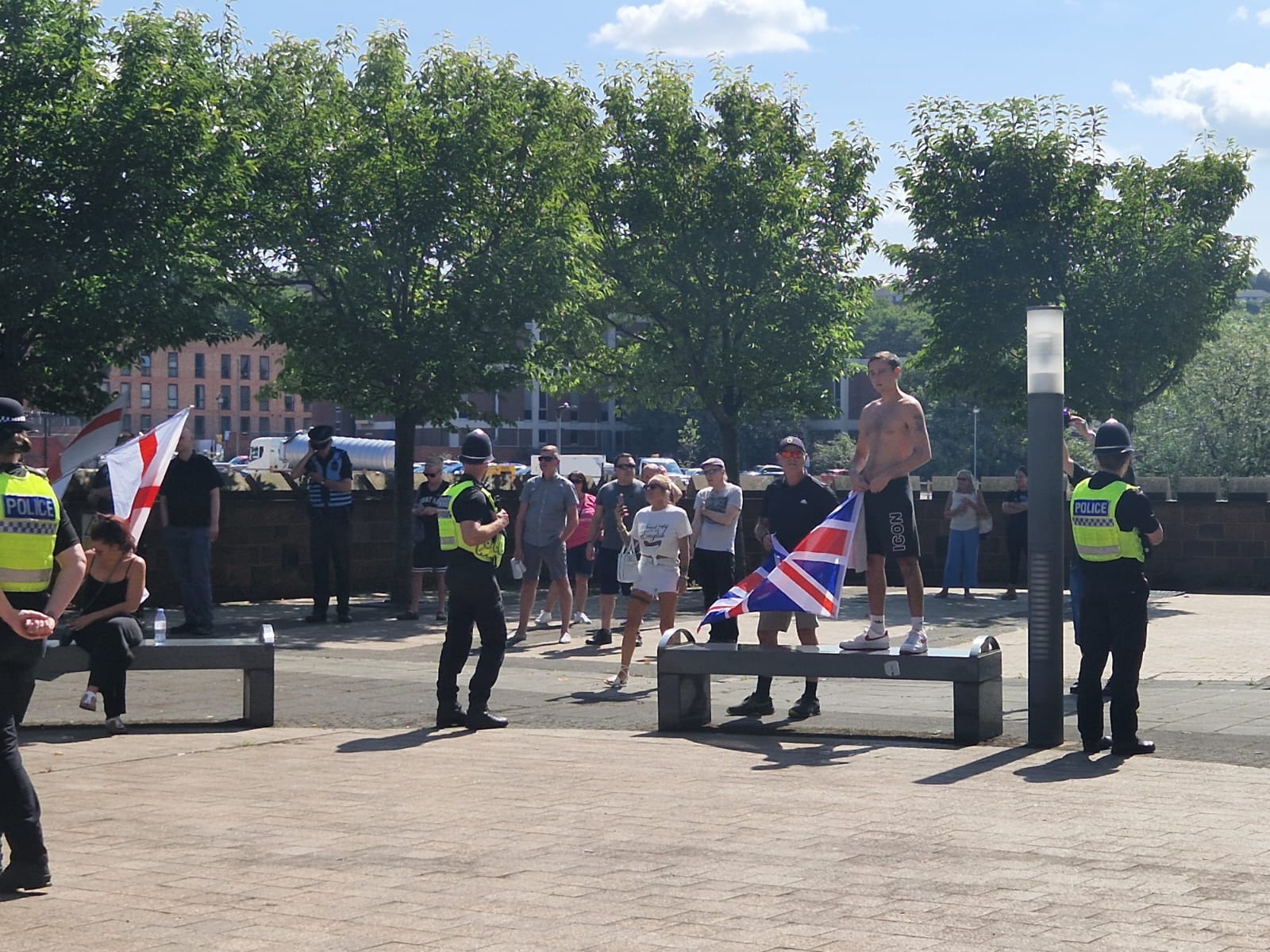Rotherham protest: Crowds face off over ‘Valentine’s card to refugees ...