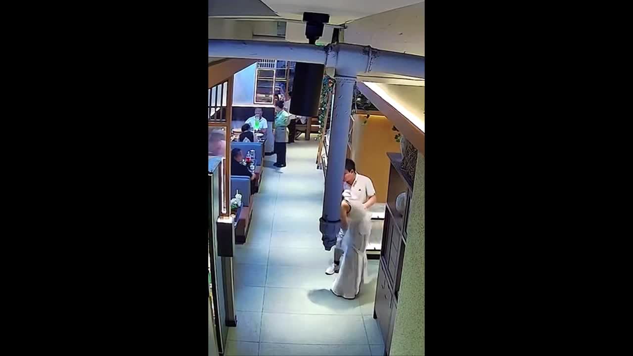 Heroic 11-year-old uses Heimlich manoeuvre to save woman choking at ...