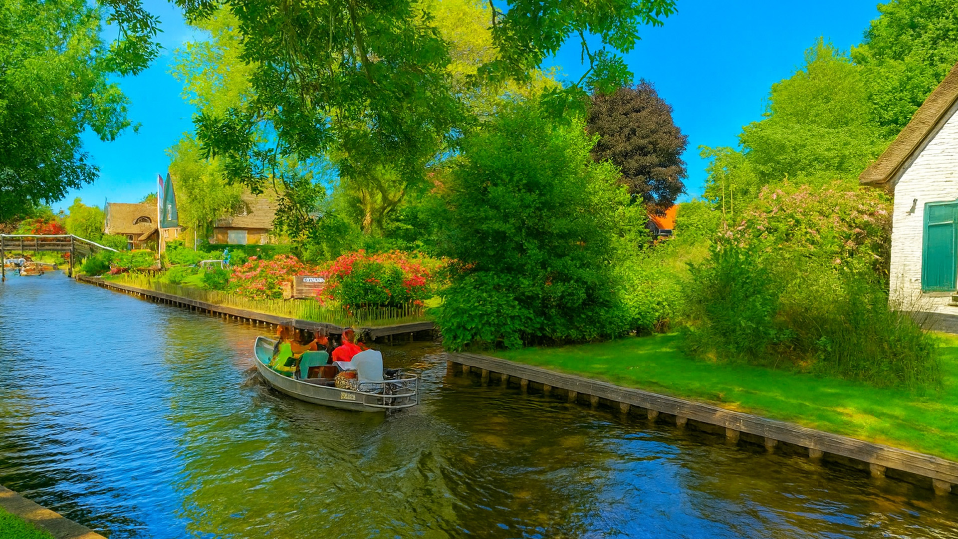 Giethoorn Village Walking Tour – Fairytale Canals in the Dutch Countryside