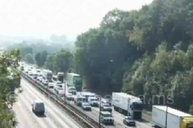 M6 traffic at standstill after 'severe' crash