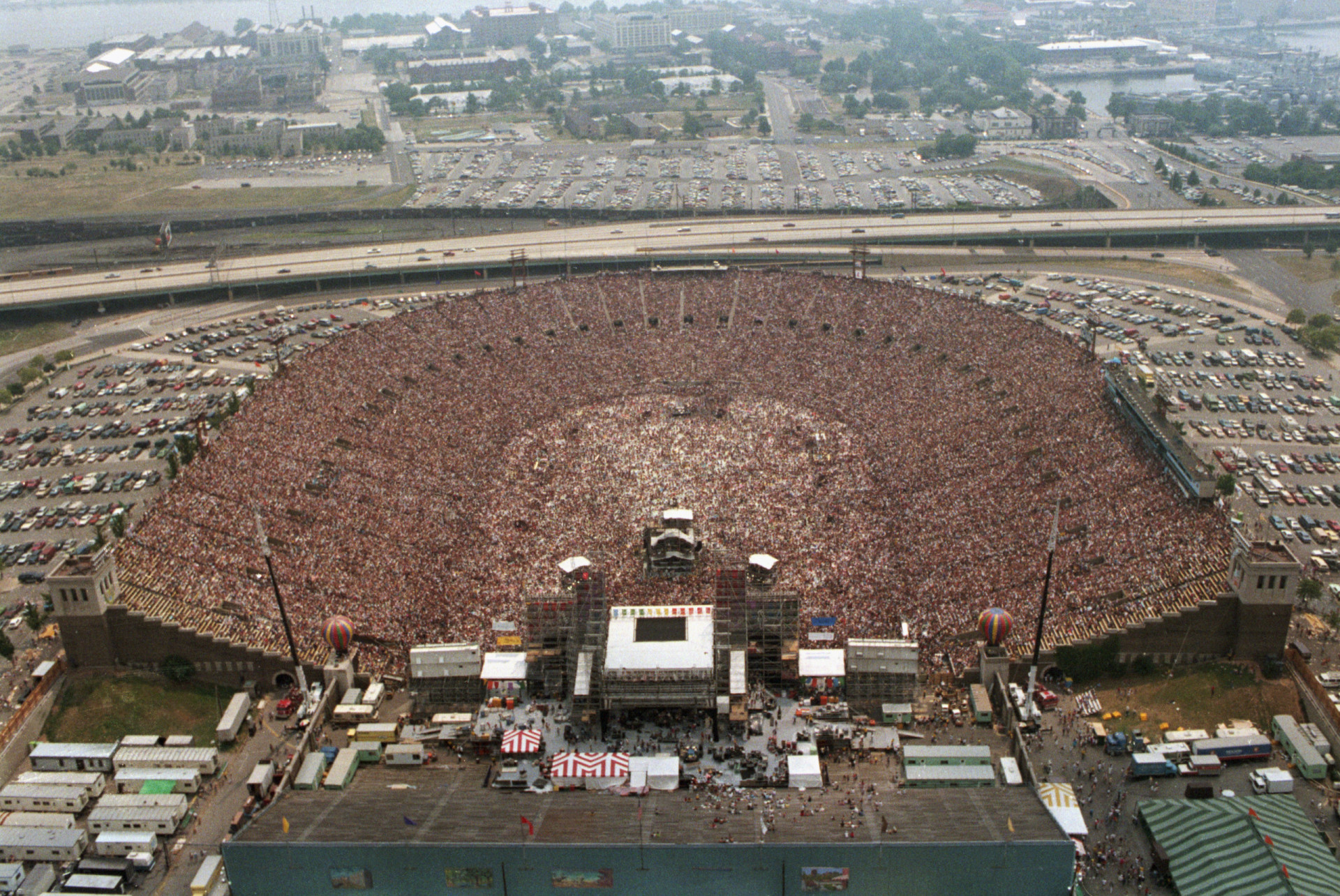Live, large, and loud: the pioneers of stadium rock