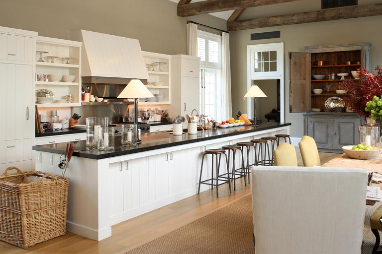 Ina Garten’s Rule for Pretty-But-Practical Kitchen Shelving