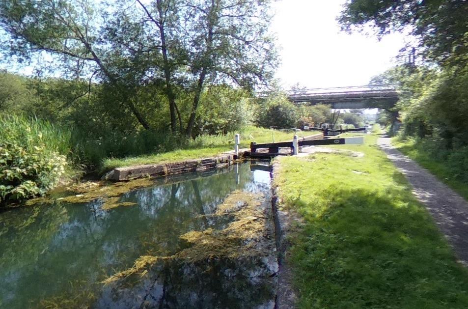 Part of Grand Union Canal in Northamptonshire closed to boats due to ...
