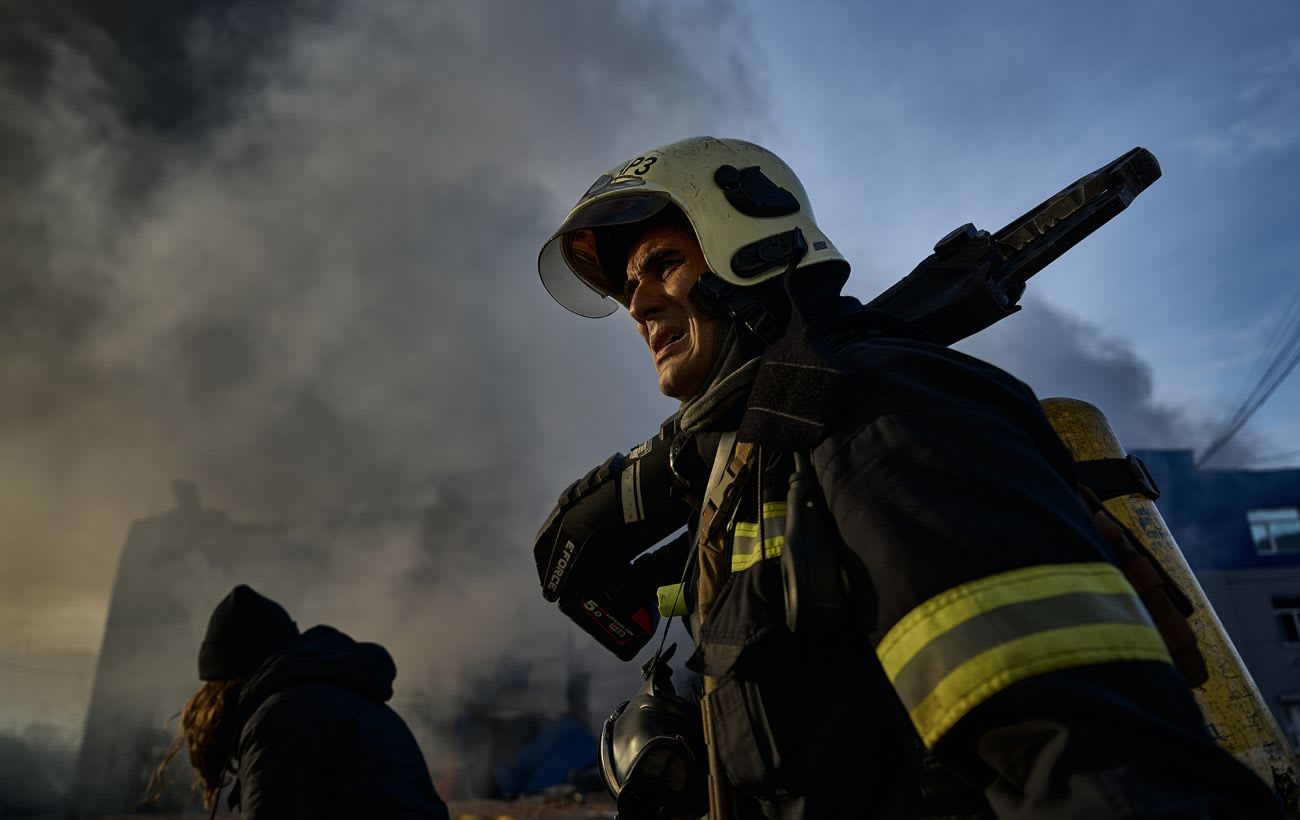 Firefighters battle massive blaze in Ukraine's Mukachevo for second day ...