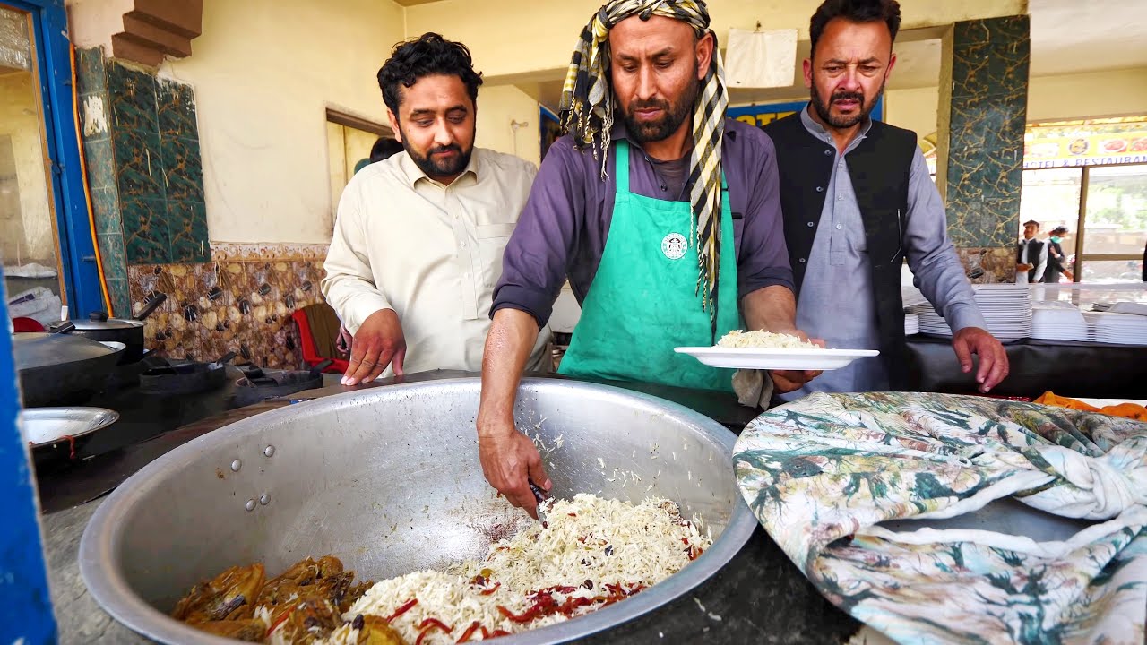 Rare Mardan Street Food Tour!! Mardan Bazaar + Ancient Buddhist ...