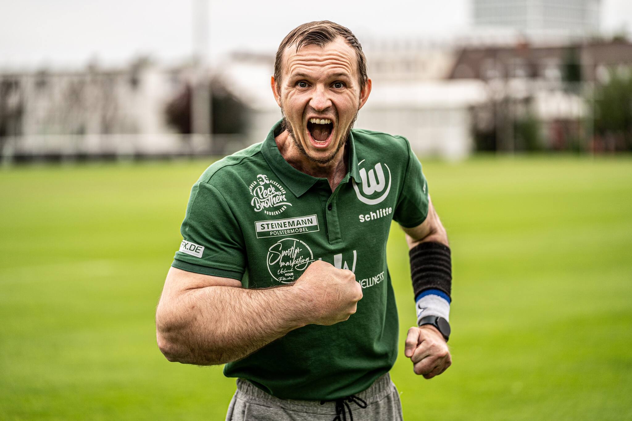 Wolfsburg - Armwrestler Schlitte startet Rekordversuch bei Sat.1-Show