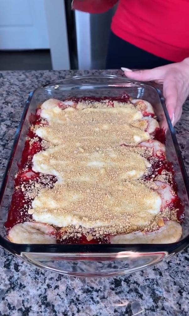 This Easy 1-Pan Dessert Is Almost Too Good to Be True!