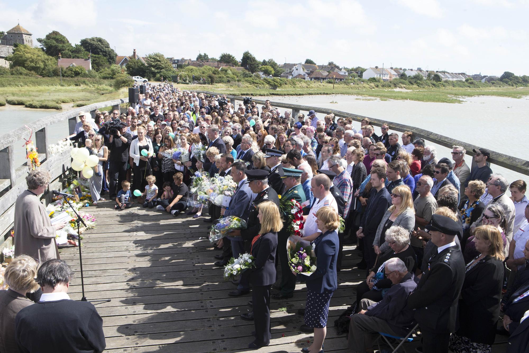 Sussex remembers the victims of the Shoreham air disaster and the ...