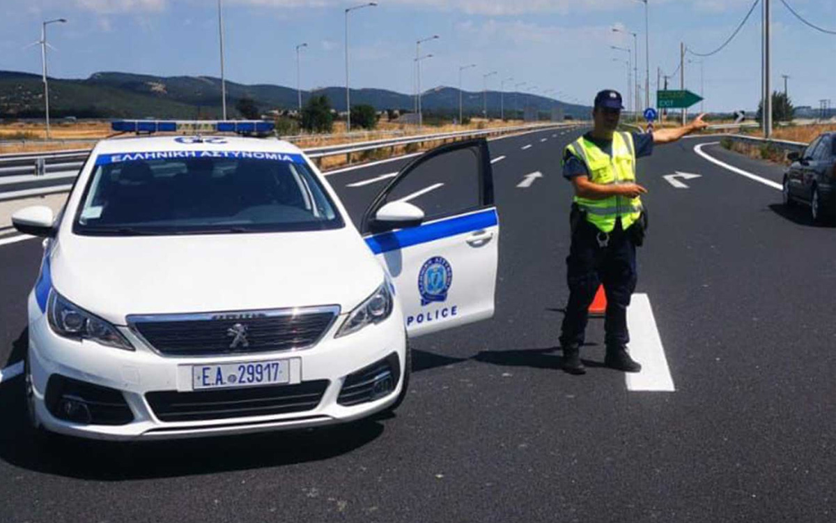 Τον «τσάκωσαν» με 198 χλμ/ώρα στην Αθηνών-Λαμίας: Βαριά «καμπάνα» και ...