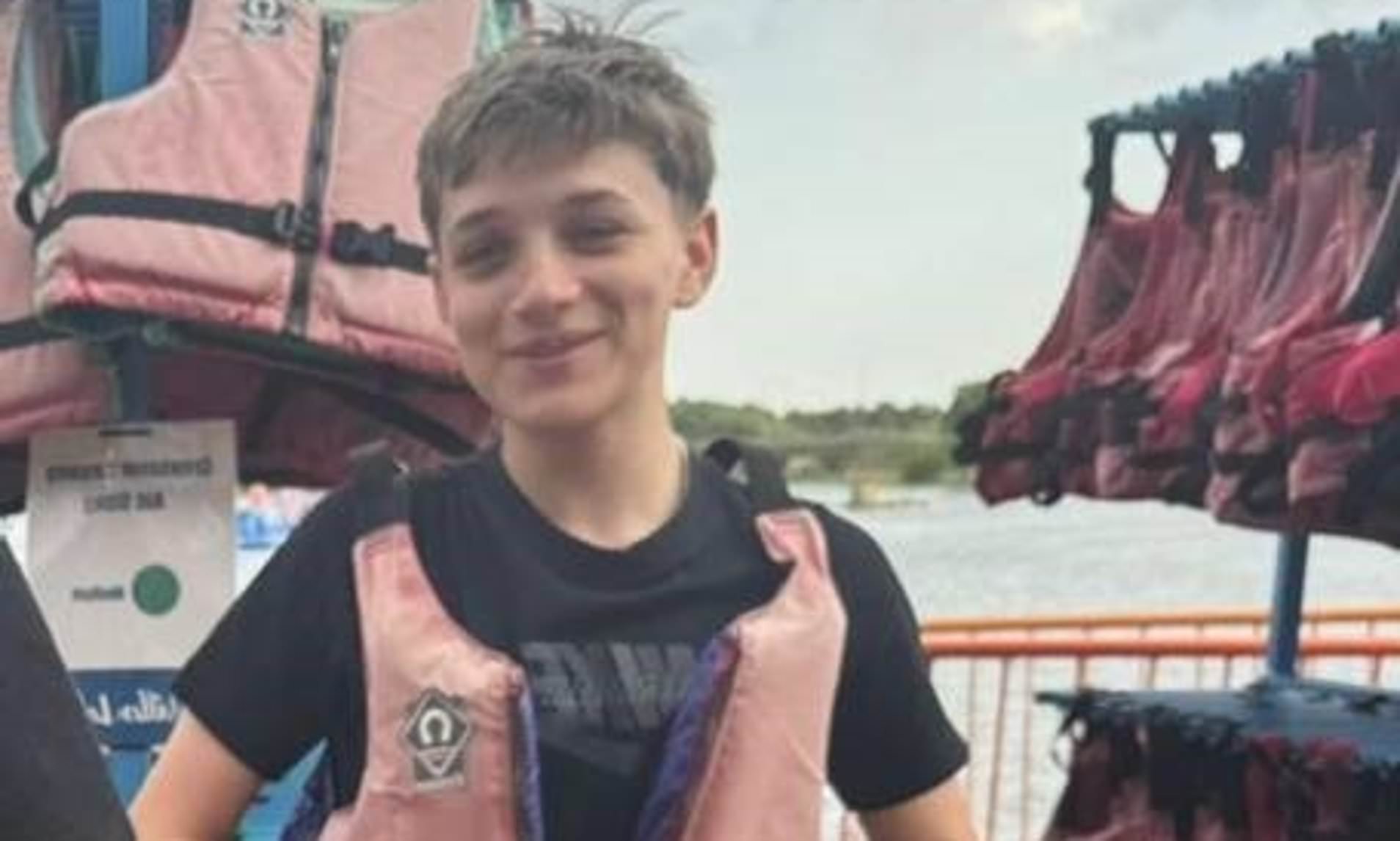 Police launch urgent appeal to missing boy, 15, last seen at Nisa local ...