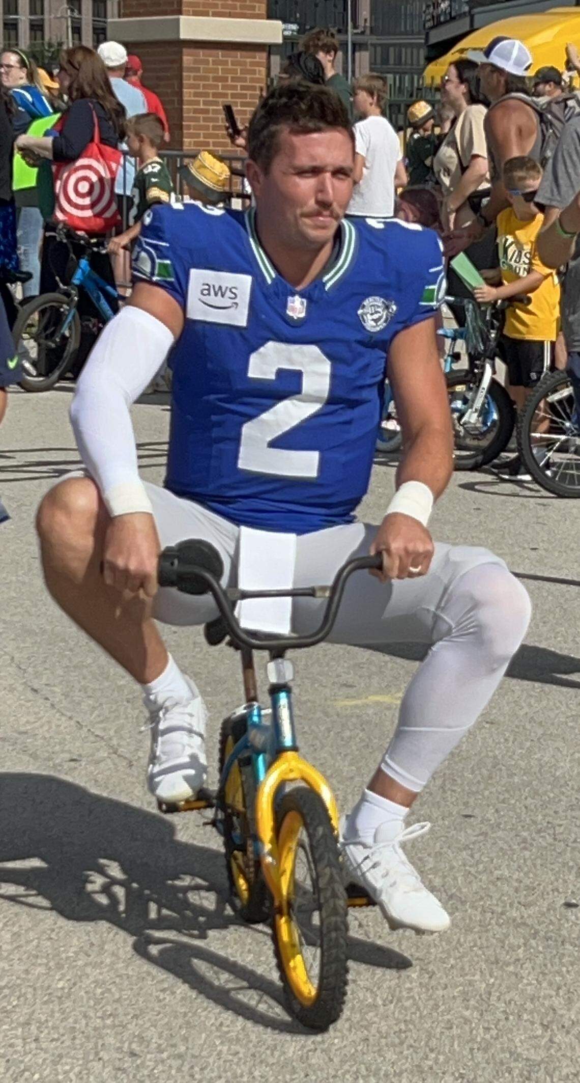 ‘No brakes?!': Seahawks immerse themselves in coolest NFL tradition in ...