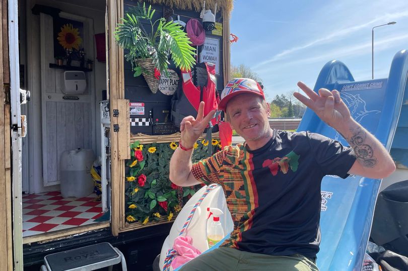 Yellow Caravan Man finally evicted from busy Derby traffic junction