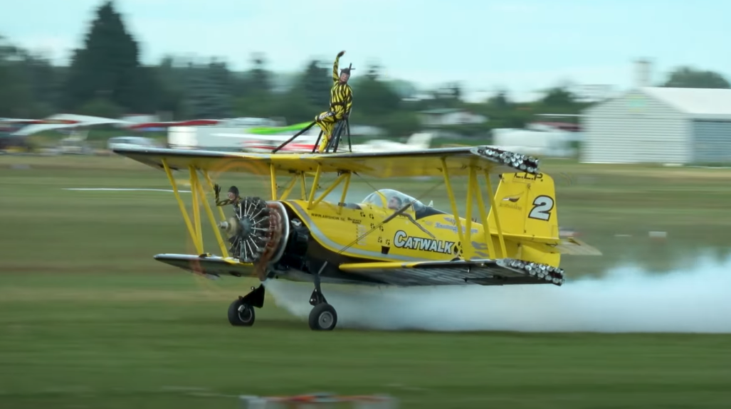 Scandinavian Airshow: Stunning aerobatic performance