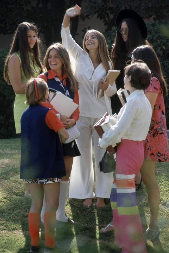 30 Glimpses of what being a teen in the 70s was like