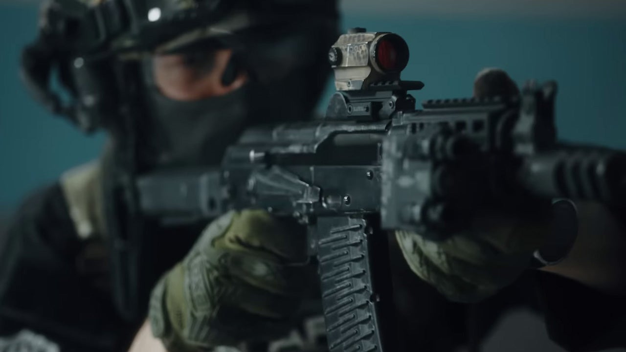 Escape from Tarkov - Official Version 1.0 Release Date Trailer