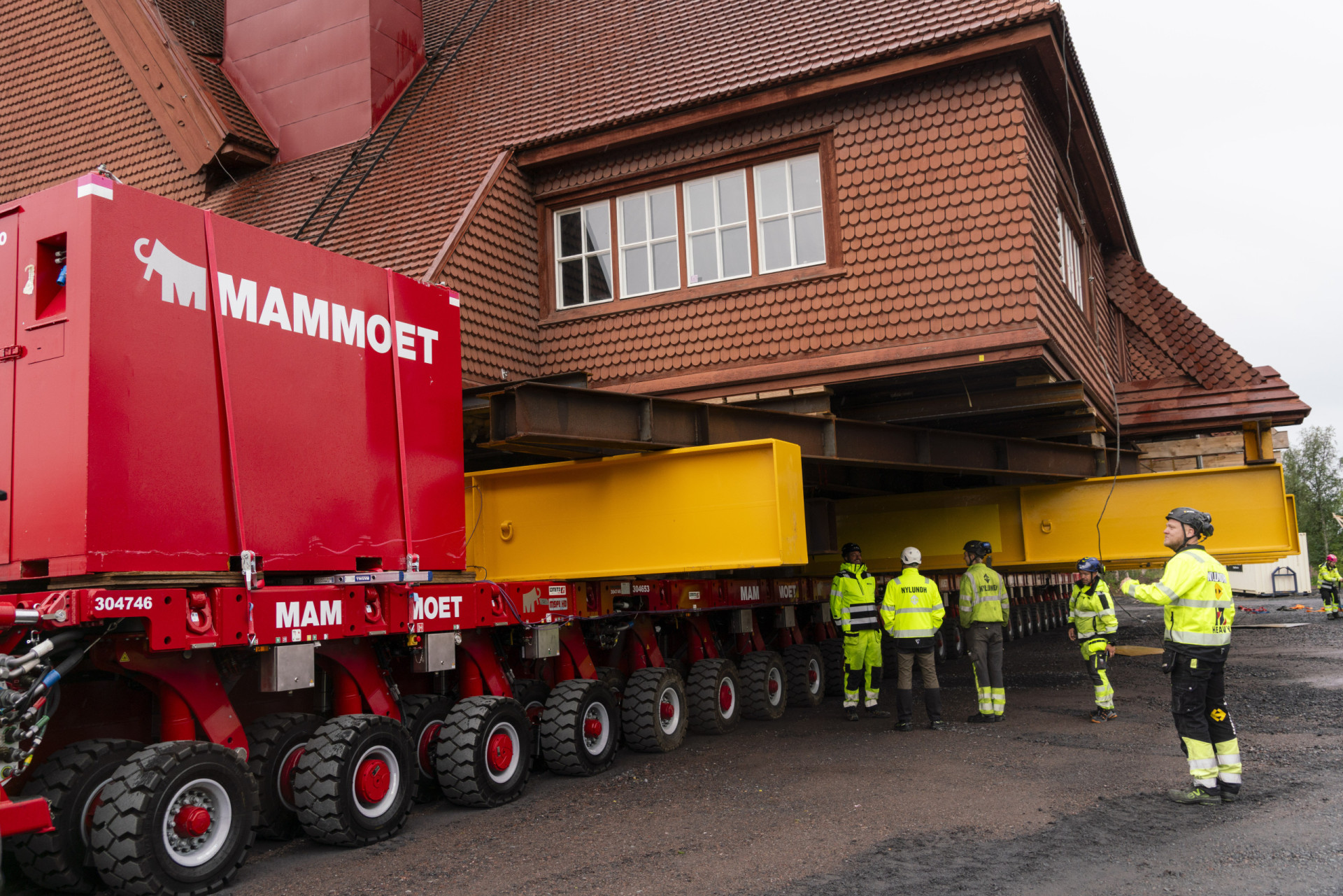 On the move: the biggest buildings ever relocated