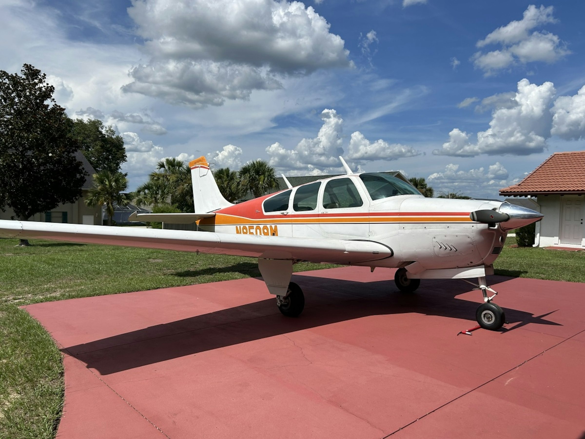 This 1963 Beechcraft B33 Debonair Is a Straight-Tail ‘AircraftForSale ...