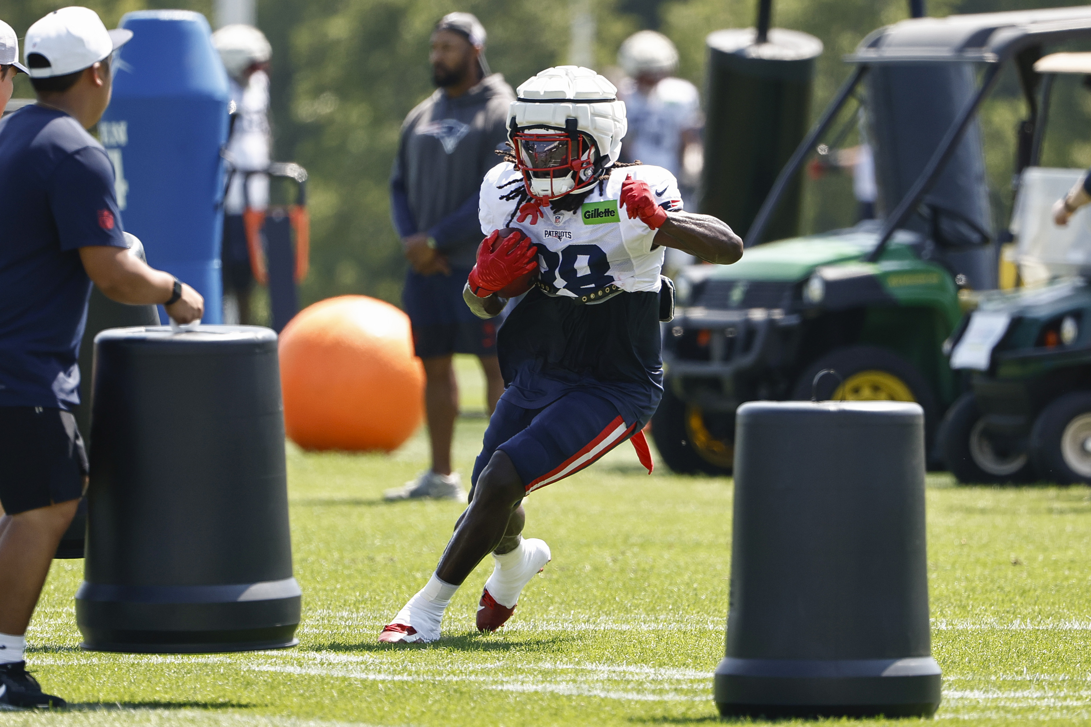 Fantasy football deep RB sleepers for 2025