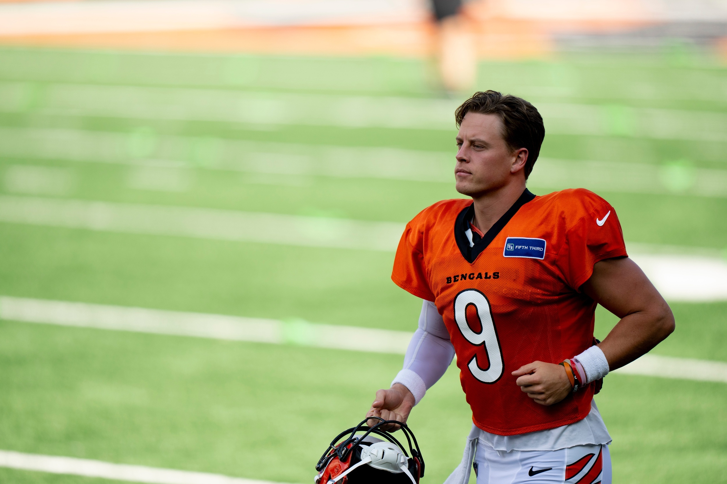 Bengals' Joe Burrow puts NFL on notice amid Trey Hendrickson contract ...
