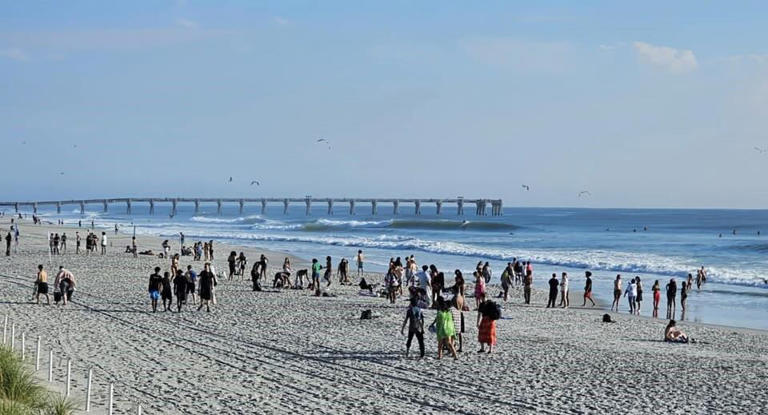 Jacksonville Beach police warn against unpermitted beach events
