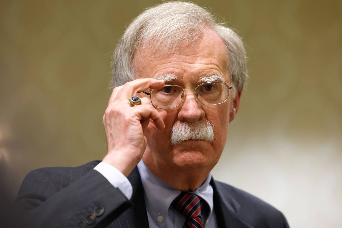 John Bolton, ex-conselheiro de Trump, vai declarar-se culpado em caso ...