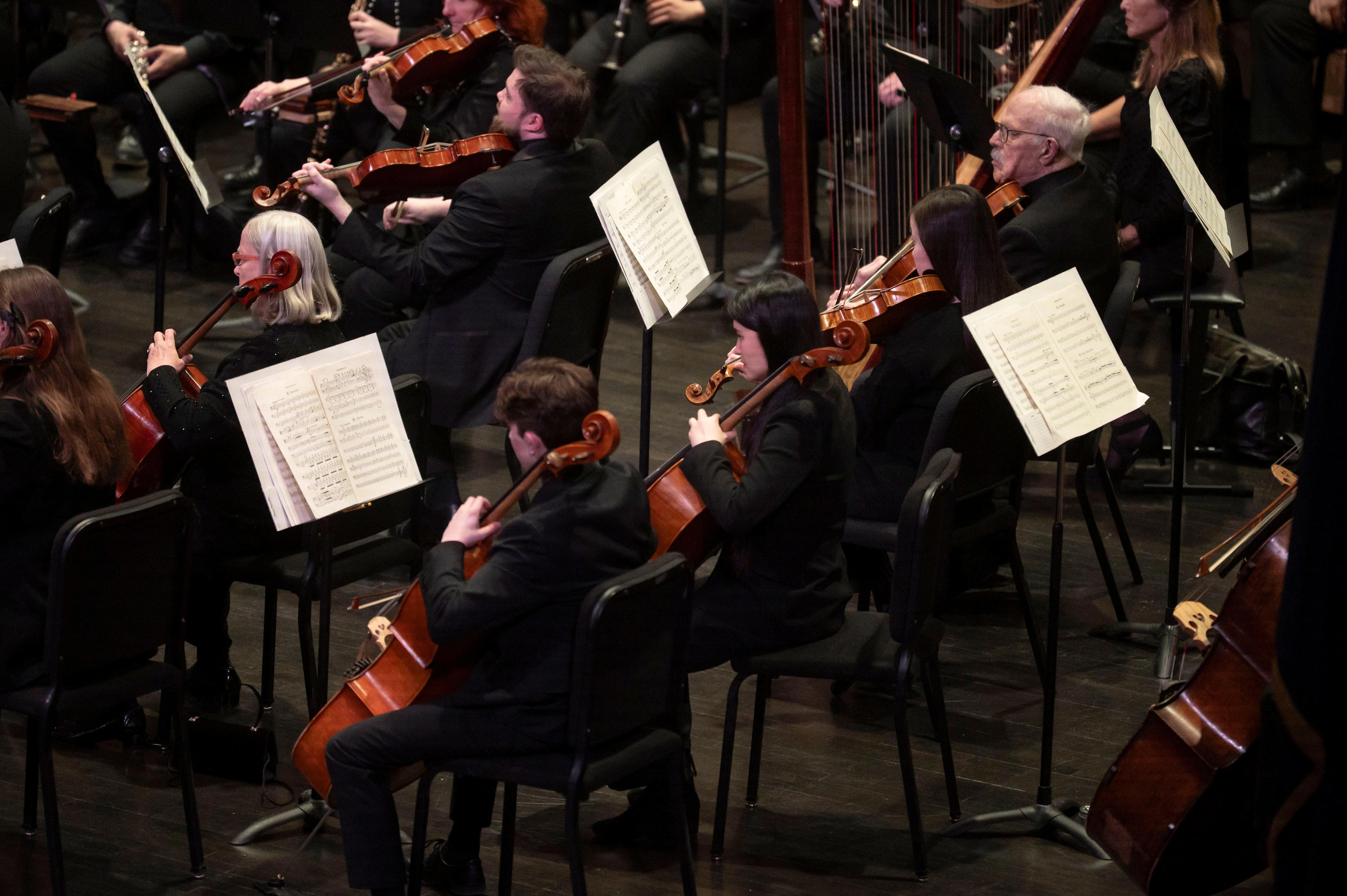 Join the holiday sing-along at Battle Creek Symphony’s festive show