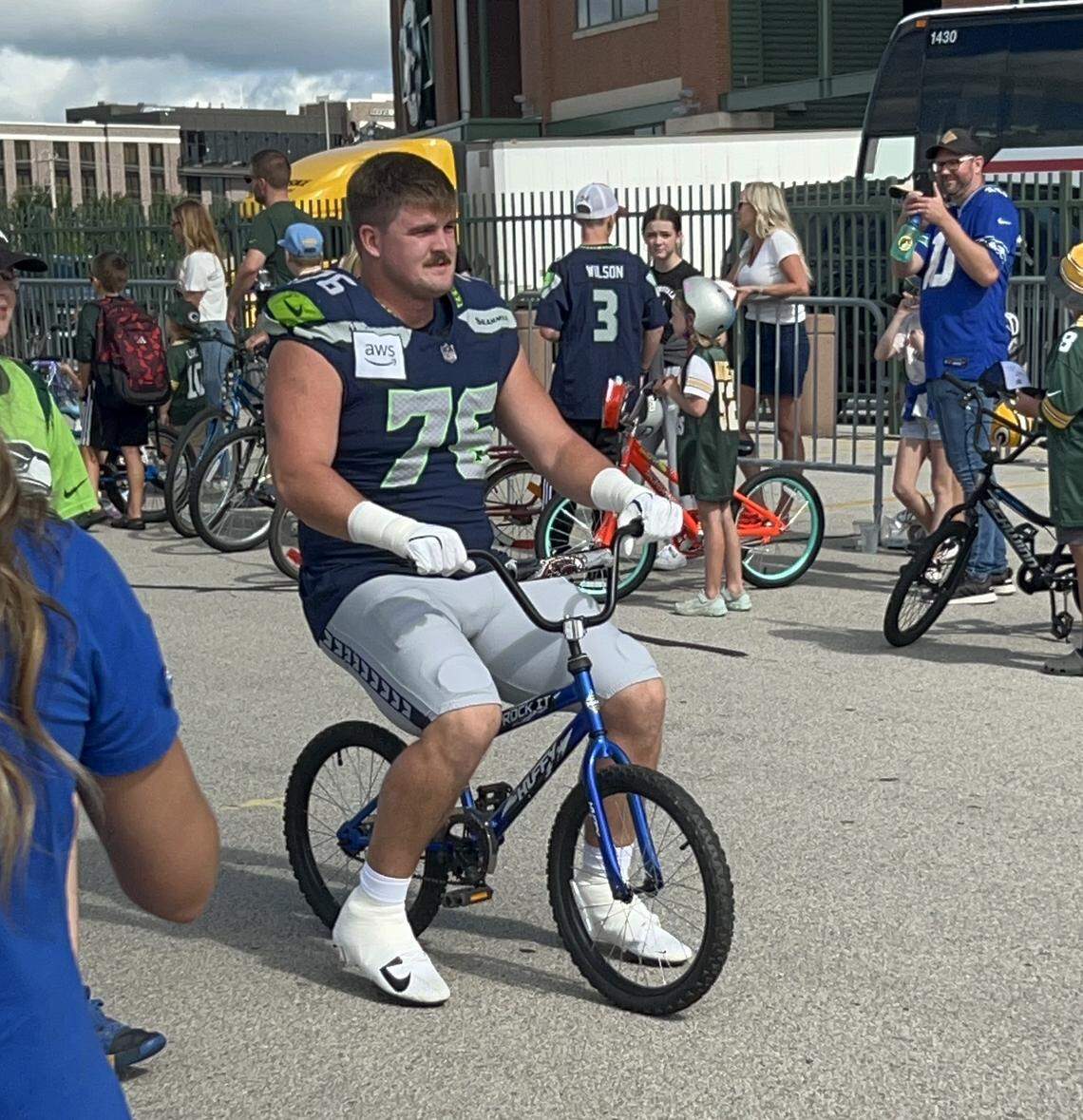 How rookie Grey Zabel is not a Seahawks rookie two games into his NFL ...
