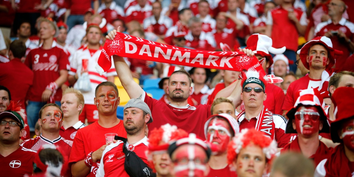 The World’s Most Passionate Football Fans – Ranked from Lowest to Highest