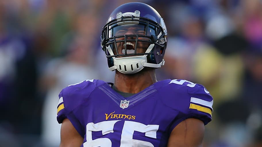 Anthony Barr finally speaks on the viral 'Tush Push' clip that spread everywhere