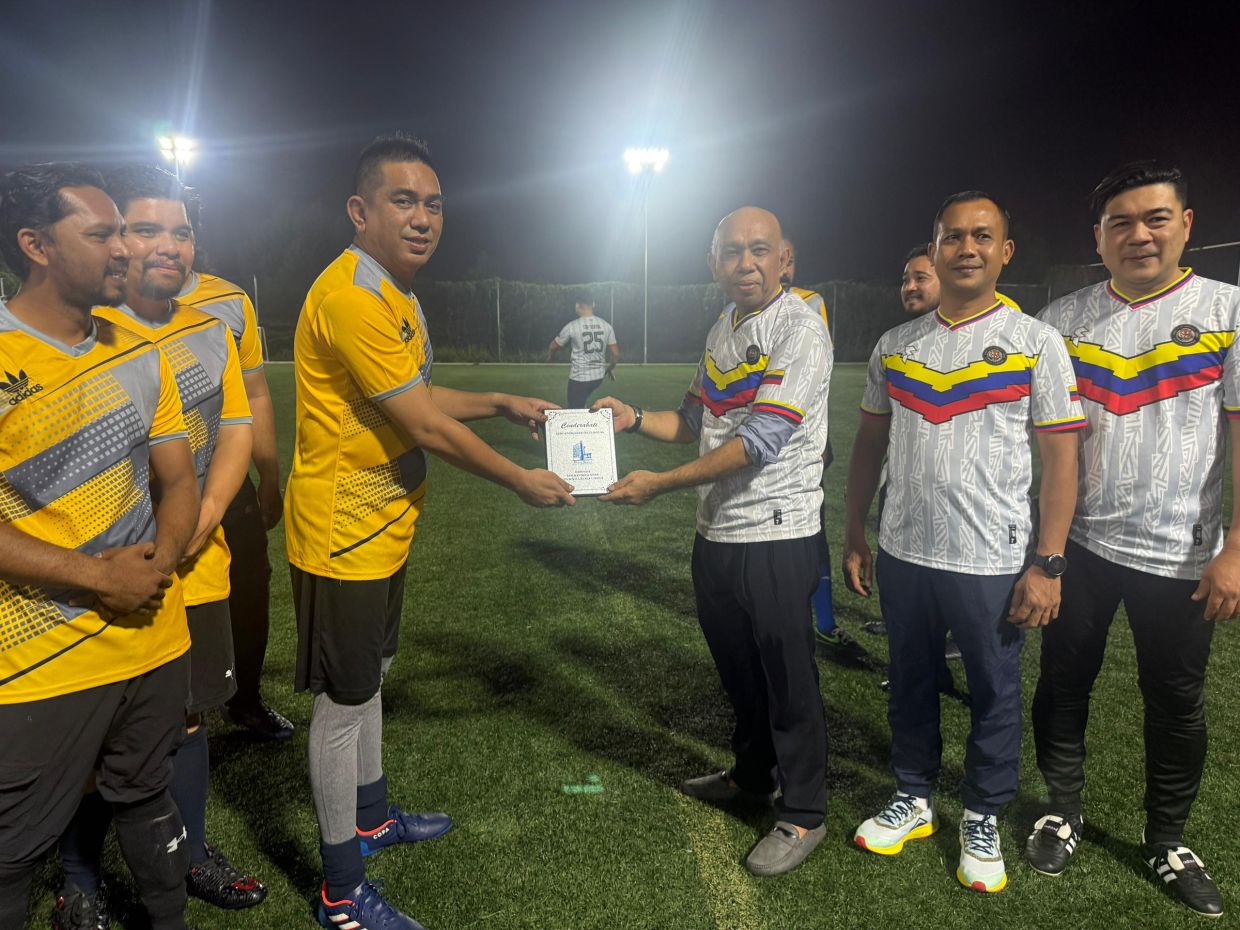 Sentul police, crime journalists score a goal for camaraderie in ...