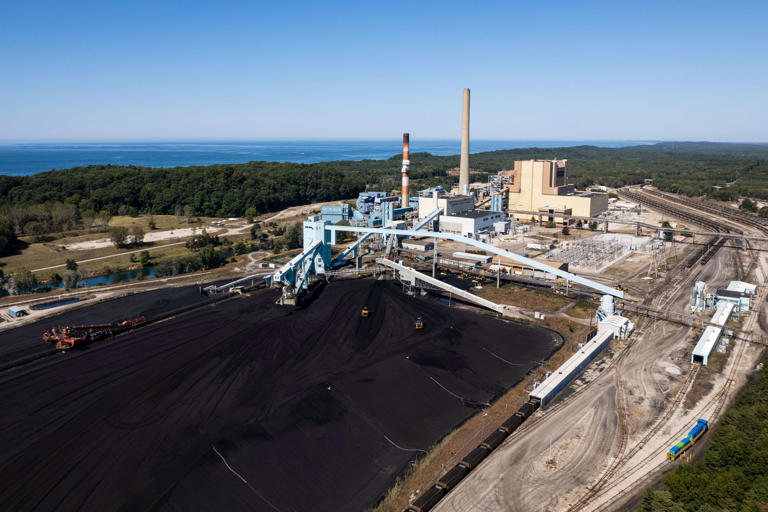 Michigan utility customers to share costs of keeping coal plant open ...
